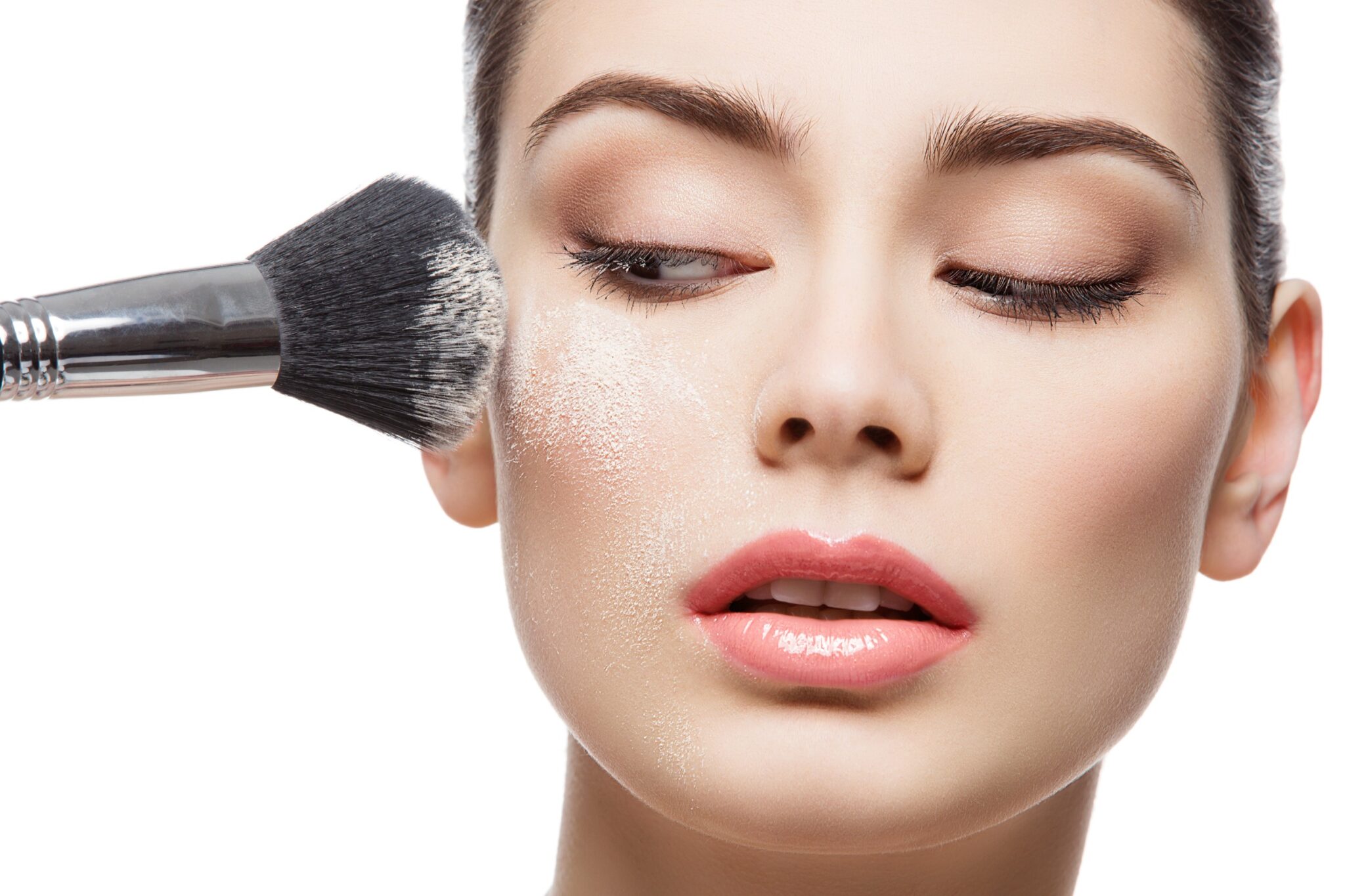 12 Unusual Beauty Standards and Practices from the '20s That Would Stun ...