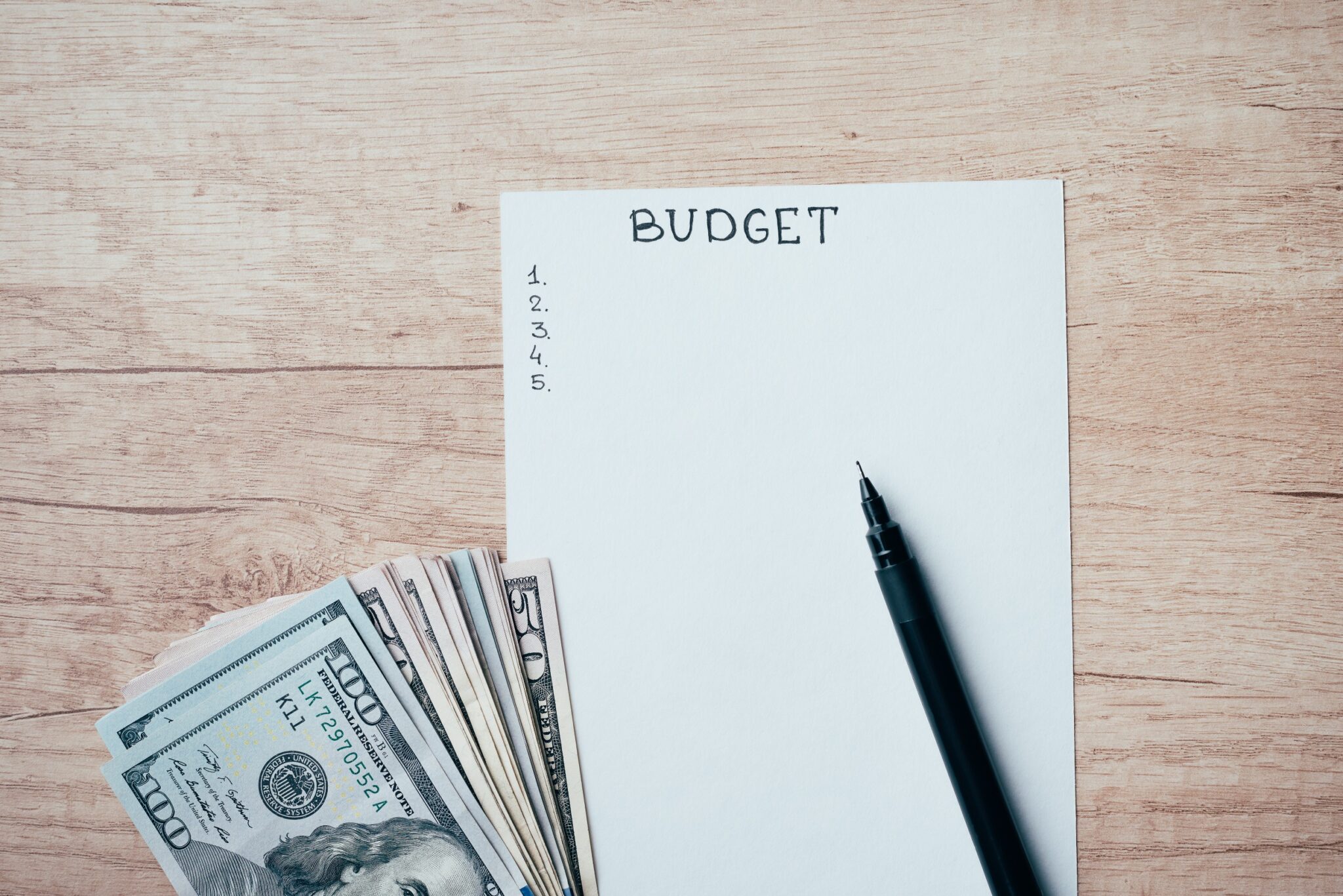 13 Strategies for Avoiding Impulse Buys and Sticking to Your Grocery List